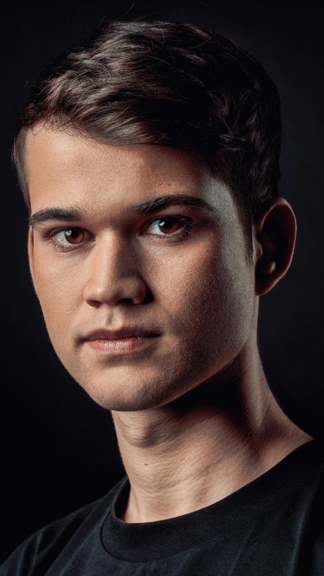 Devin Wild pres. Green Screen Sessions Halloween edition on Woov Live